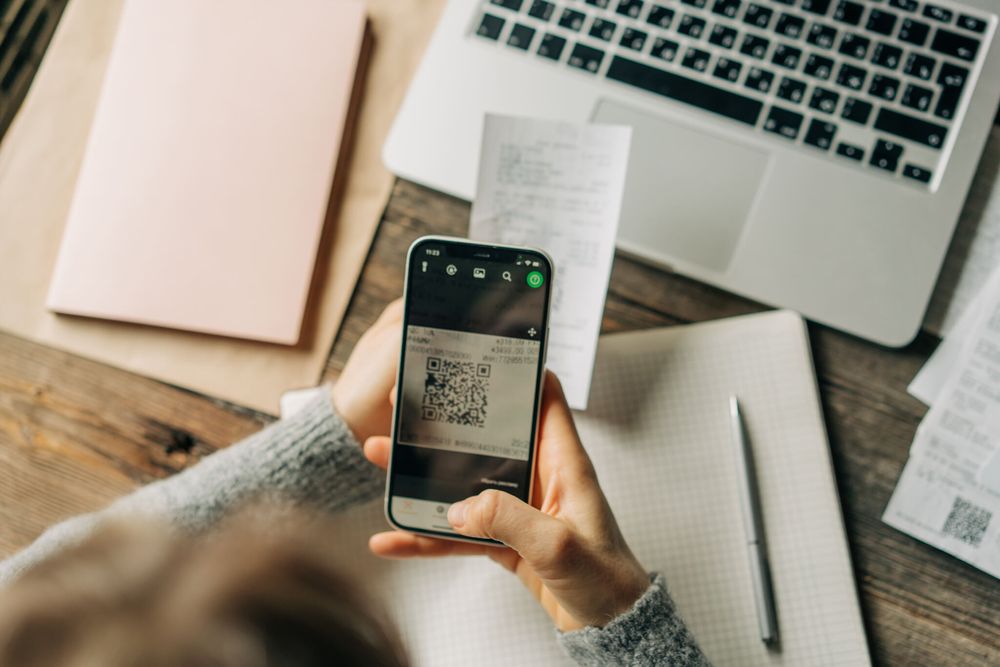 How to Scan a QR Code on a Mac (Guide & Essential Tips)