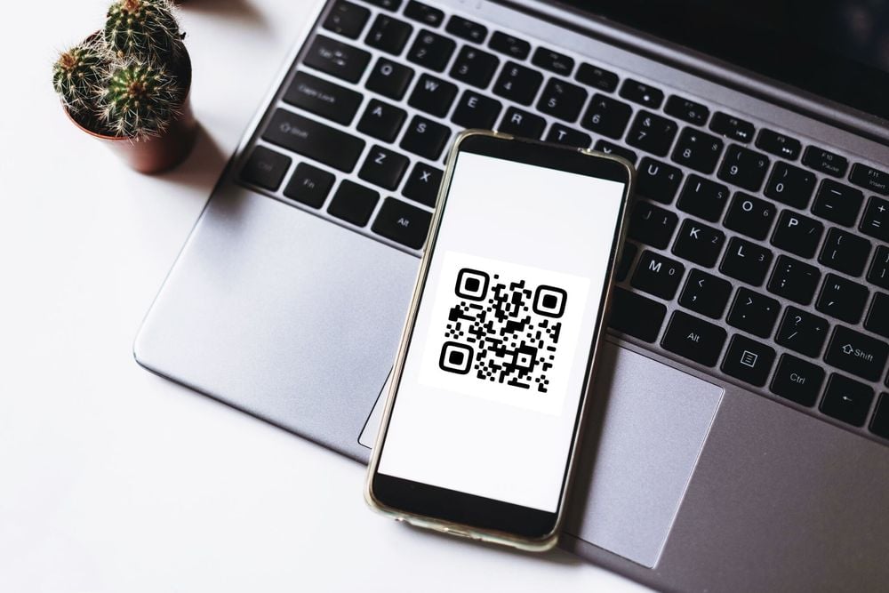 QR Codes vs. Barcodes: Decoding Differences in Detail