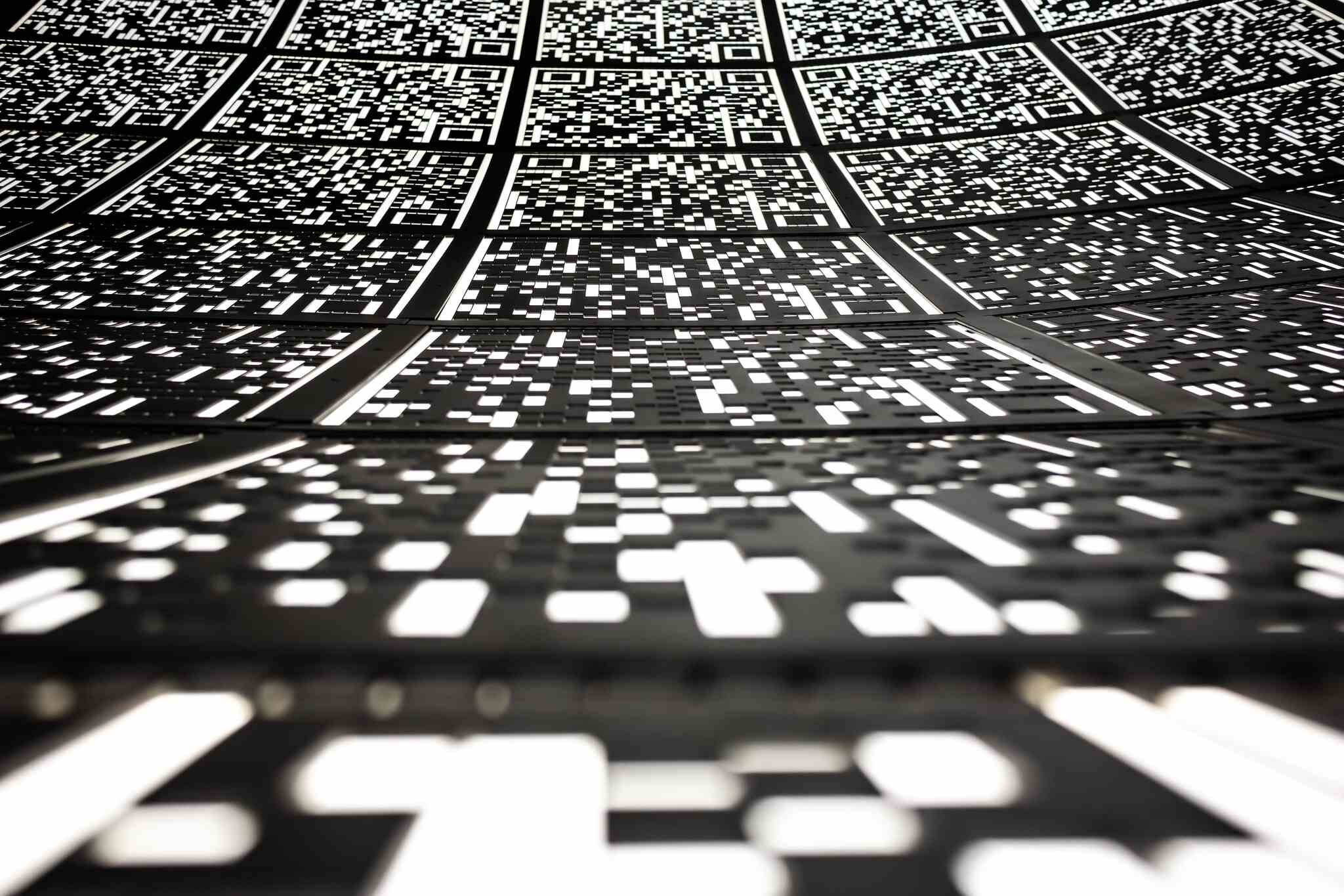 Data Matrix vs QR Codes: A Detailed Comparison & Guide