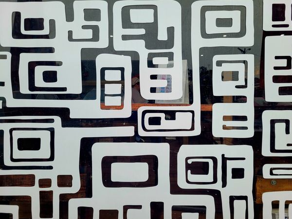Data Matrix vs QR Codes: A Detailed Comparison & Guide